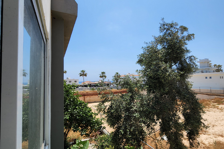 Annita Court – Merab Holidays