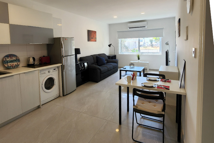 Annita Court – Merab Holidays